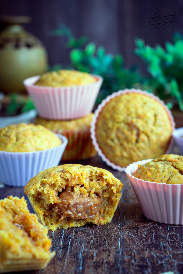 Muffinki marchewkowe z krówką - Smaki na talerzu
